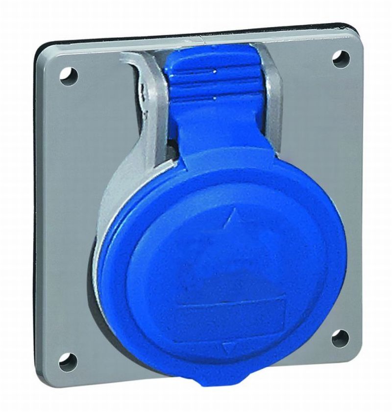 Legrand Enchufe Empotrable 230V 32A 3P IP44 P17 - 555284 | Tameson.es